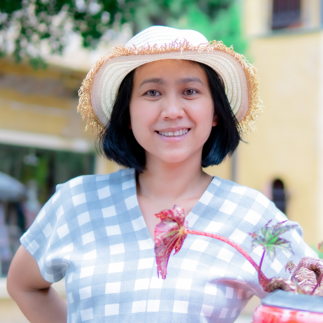 Free Mandarin Starter Kit: HSK 1 Lesson 1 & Hanzi Worksheets