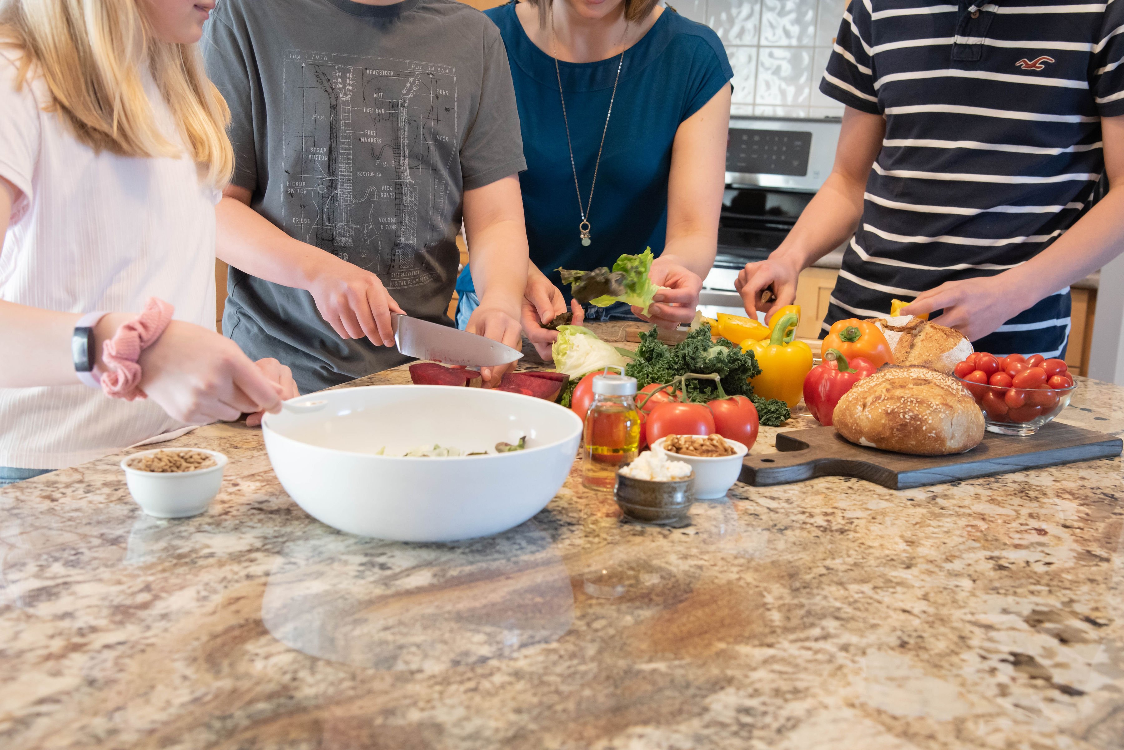 14 Simple Mealtime Activities for Kids