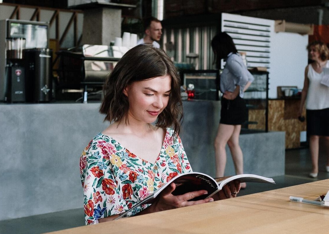 10 Simple Ways To Dine Solo With Confidence