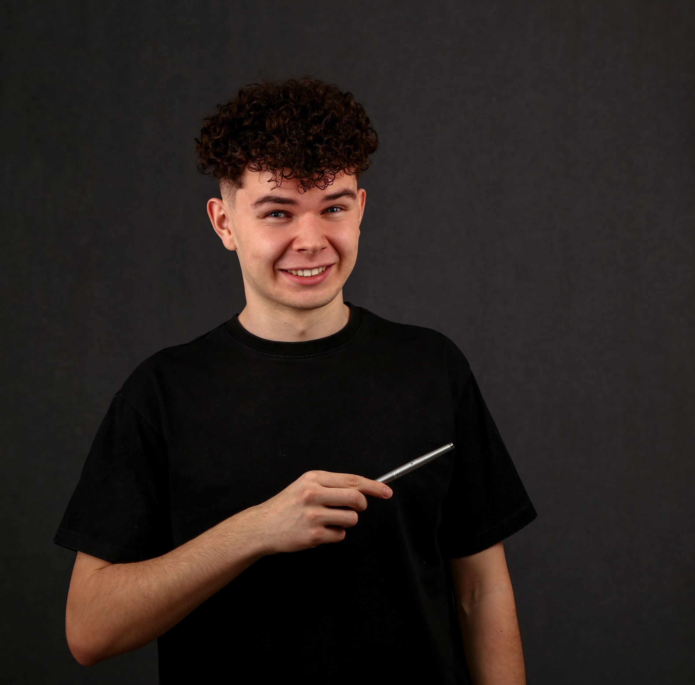 👉Nazywam się Kamil Chaja i pomagam ambitnym licealistom ogarnąć matmę ...